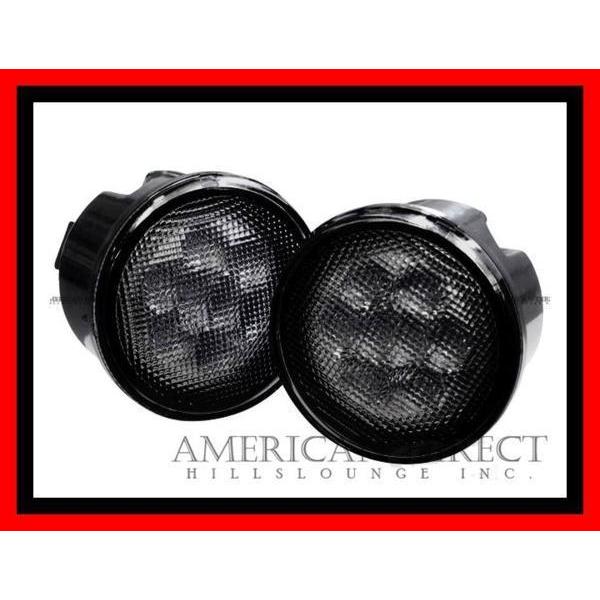 ■07y- ラングラー LEDパークシグナル スモークです。レンズ内に8個のオレンジLEDが組み込まれたパークシグナルです。スモークレンズのため、黒系ボディ色のお車に非常にマッチするレンズです。ハイフラキャンセラー用の抵抗は組み込まれており...