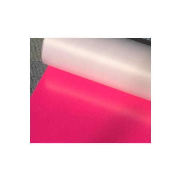 アイロンプリント用のカッティングシートです1. プロッターで保護フィルムの付いた方を上にして鏡反転カットします。　（カット時に保護フィルムははがしてください）2. カス取り後、PETフィルムを上にして、アイロンプレスします。3. PETフィ...