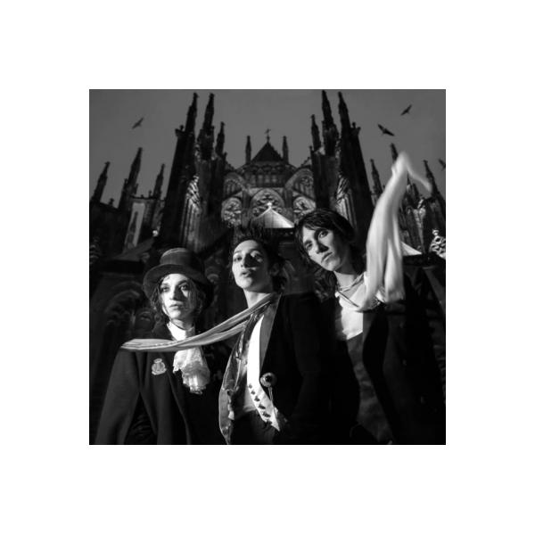 発売日:2022年10月28日 / ジャンル:ロック / フォーマット:CD / 組み枚数:1 / レーベル:Vmlas / 発売国:International / 商品番号:1676686 / アーティストキーワード:Palaye Roy...