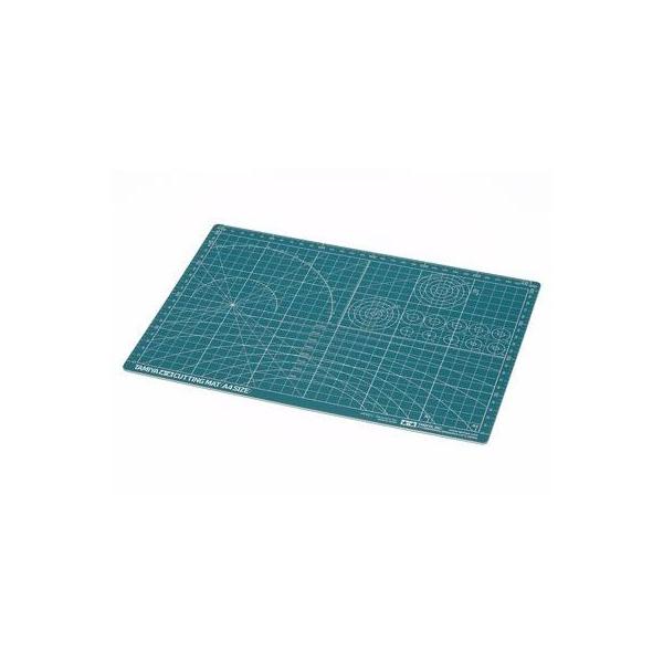 ニッパー・カッター No.118カッティングマット （A4サイズ／グリーン）TAMIYA CUTTING MAT (A4 SIZE/GREEN)【 ワイドなA4サイズで余裕のスペースを確保 】 プラバンなどのカット作業やペーパークラフトの製...