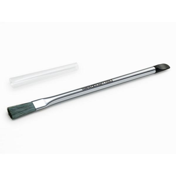 その他ツール No.163ミニ四駆クリーニングブラシ （ステッカー用ヘラ付き）MINI 4WD CLEANING BRUSH (w/STICKER APPLICATOR)全長：約145mm、穂先カバー付き【 ミニ四駆のメンテナンスに大活躍 ...