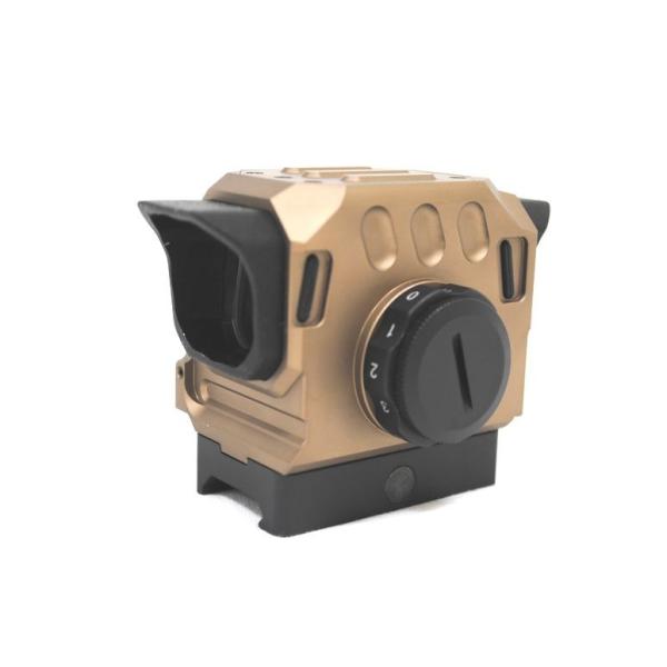 DI OPTICAL EG-1タイプドットサイトになります。 カラー：ダークアース 重量感のある四角い独特のデザインになります。 前後についてるフード部分はラバー製で取り外しが可能です。 ●全長：約9.1cm（フードなし約6.4cm） ●幅...