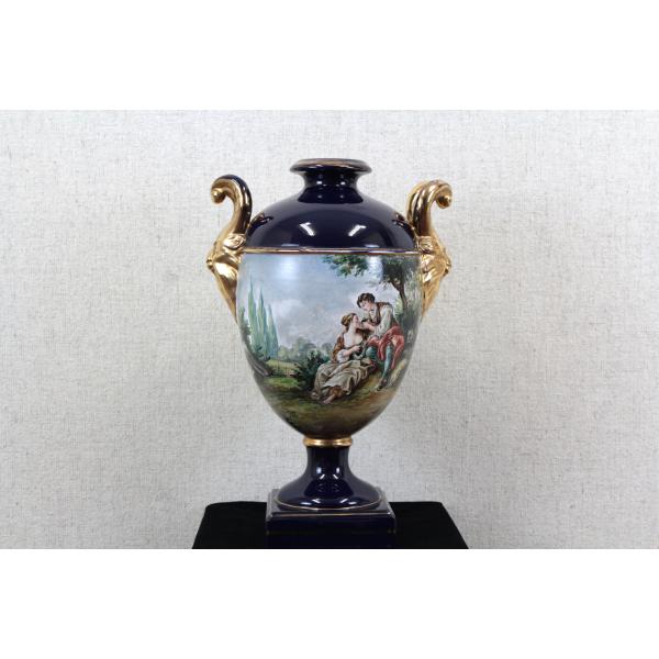 柄は直筆によるもので、プリントではございません底部にCarbet（Carotti and Bettucci）のサイン入り