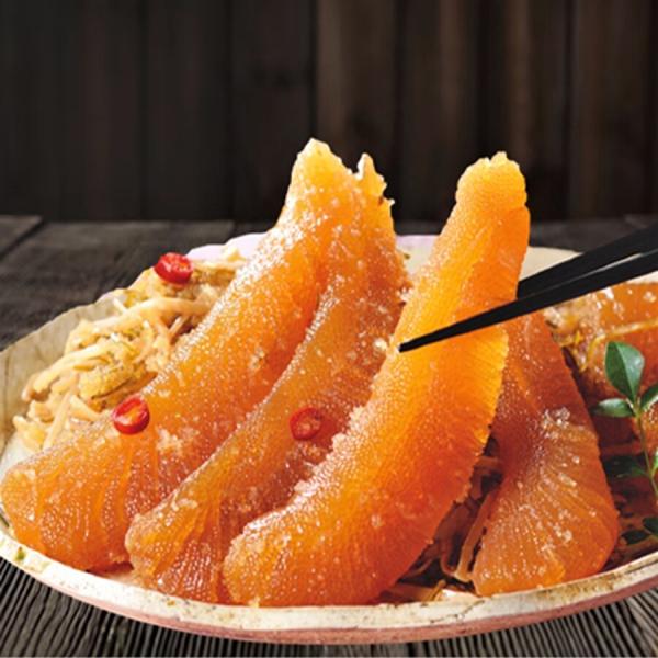 函館で60年の実績を誇る老舗のメーカーでしか作れない人気の逸品です。1一本羽の本数の子がたっぷり♪内容の60％以上が数の子、昆布とスルメは本場北海道産。数の子の歯ごたえと口当たり、ソフトなスルメと昆布の相性が抜群です！[内容量]230グラム...