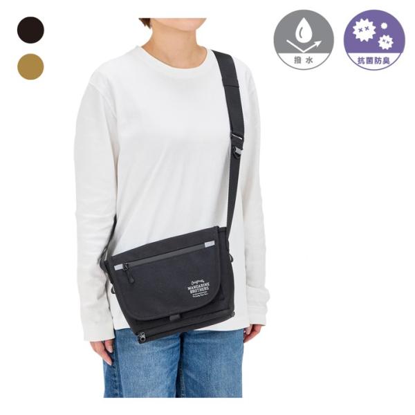 2026春夏 新商品Messenger  Osanpo Bag　メッセンジャーおさんぽバッグ片手で出し入れスムーズ！シンプルで日常に馴染むデザイン愛犬とのお散歩を快適にする機能を備えた頼れるお散歩ショルダーバッグ。◆正面ポケットのファスナー...