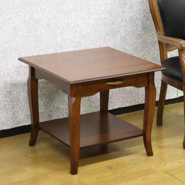 全体サイズ：W 60 × D 60 × H 51 cm主材：ビーチ天然木　MDF　化粧合板　生産国：イタリア送料：送料無料【クラシックシリーズ】イタリア工場にて熟練の職人が一つ一つ丁寧に仕上げるクラシックスタイルファニチャー。天然木を使用し...