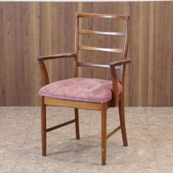 ※肘付きアームチェアG-PLANと並び北欧スタイルの家具で人気のA.H.McIntosh(マッキントッシュ)社製のダイニングチェアです。〜A.H.McINTOSH（マッキントッシュ）〜スコットランドの家具ブランド1950年代より北欧の影響を...