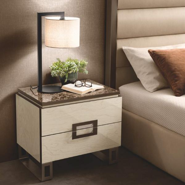 ◆イタリア・アレドクラシック社【POESIA ポエジア 】シリーズ。コンテンポラリースタイルを基調とし、リッチでスタイリッシュにトータルコーディネートができる家具となります。※商品画像に含まれます備品等は含まれておりません。※ご使用モニター...