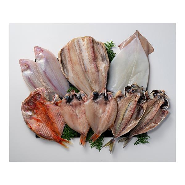 本体価格：10,000円内容量：のどぐろ一夜干×2、柳かれい一夜干×2、あじ一夜干×2、金目鯛一夜干×1、いか一夜干×1、しまほっけ一夜干×1賞味期限：冷凍45日保存方法：冷凍(−15℃以下)で保存※クール便（冷凍）［FI-100］