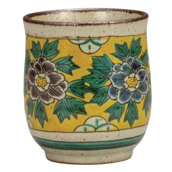 九谷焼銀ラベル（素地：日本、加飾：九谷焼産地）素材：陶器サイズ：径7.5cm×高さ8cm箱：紙箱九谷焼を代表する色彩吉田屋によって描かれた牡丹柄の湯呑です。吉田屋とは青、黄、緑、紫の四彩を用いて仕上げたものです。※色・柄の具合に一点一点個体...