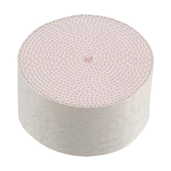 ※商品の詳細はメーカー公式サイトをご覧ください。【特長】ハニカム防虫ファンACの取り替え用薬剤となります。【用途】飛翔昆虫の駆除、忌避に。【仕様】 取替用薬剤適用害虫：ユスリカ、チョウバエ、ハネアリ効果持続期間：60日(1日24時間使用)材...