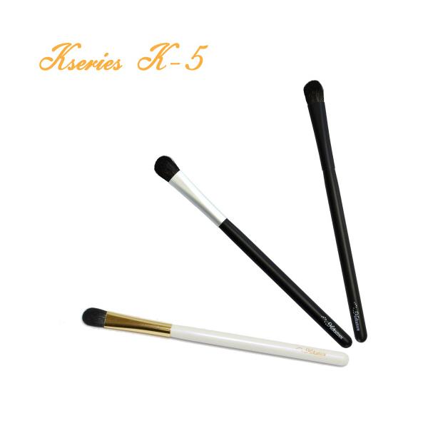 軸のカラーは3種類から選べます。黒黒・銀黒・金白毛質　：　ポニー全長　：　120mm毛丈　：　 10mm