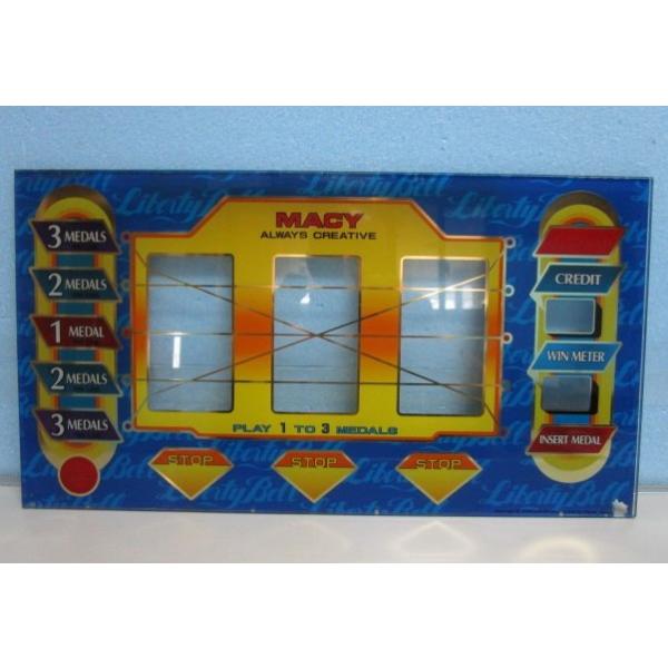 【パチスロ実機のパネル】メーカー：メーシー機種名：リバティーベルIII一部剥がれあり中古品ですので多少のキズや汚れ・日焼け・が有る事がございます。 実機から外した古い品物です。絵柄剥がれ・小さなヒビやカケ・等・もある事も御座います。文字数制...