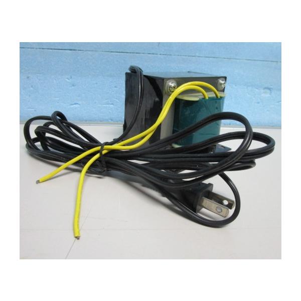 【実機用トランス/変圧器】100V=24V156VA=6.5A100V側(黒)は、約/2mでコンセント付き24V側(黄色)は、10cm程できれております。差し込み口無し      【通電チェック済み】パチスロ台やパチンコ台で、使用する事が出...