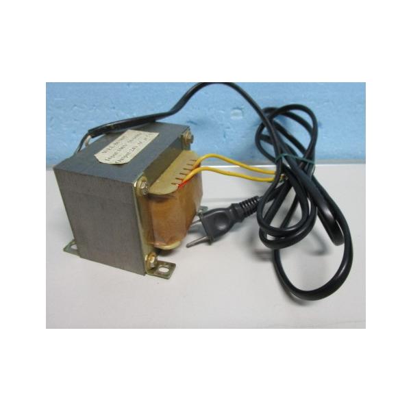 【特売：トランス/変圧器】100V=24V 120VA=5A (中古品)100V側：コンセント付き24V側は、配線を切ってあります。      【通電チェック済み】文字数制限がある為、以降はパソコンでご覧になっていただきますようにお願いいた...