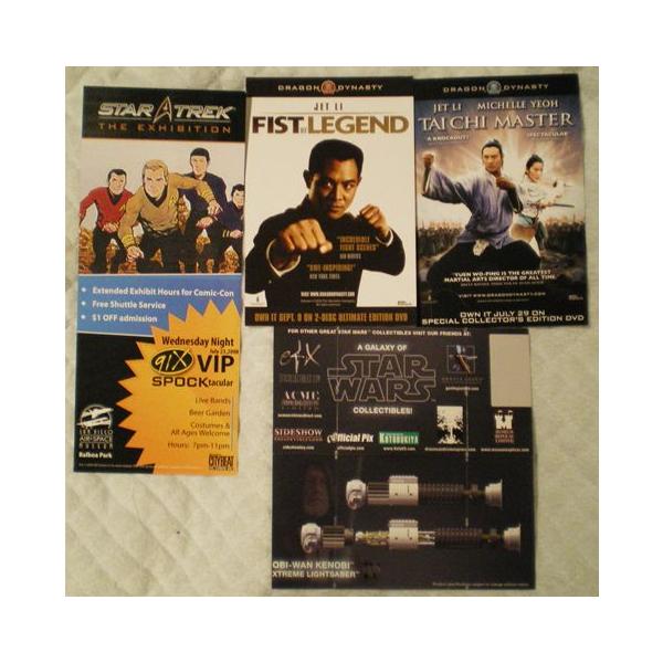 2008年USサンディエゴコミコン会場で配られた宣伝用カードセットです。1 スターウォーズグッズ紹介カード(立体クロス式）。2　TAICH MASTER (ジェットリー、マイケルヨー主演）DVD発売宣伝カード。3 FIST LEGEND (...