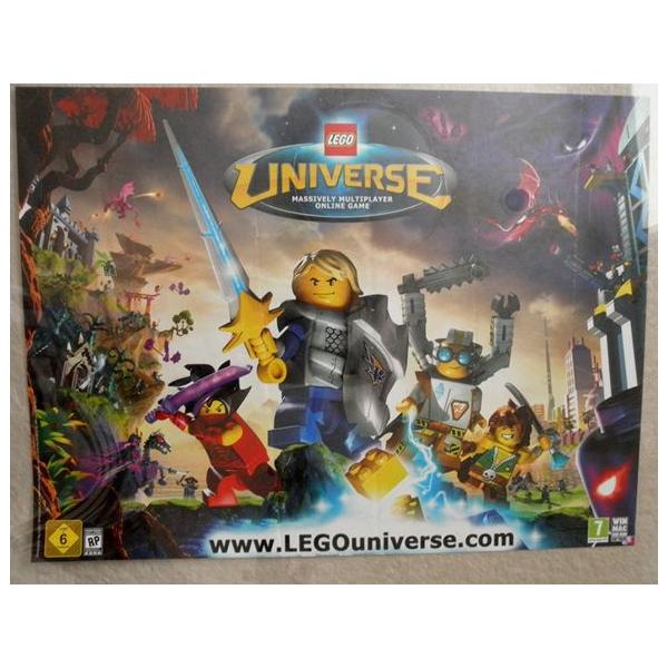 おなじみレゴユニバースのオンラインゲーム発売記念に配られたプロモーション用ポスターです。中央に「LEGO UNIVERSE MASSIVERY MULTIPLAYER ONLINE GAME」の文字があります。折れ線や端に細かい傷があります...