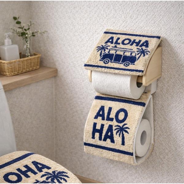 人気のワーゲンバス柄のトイレットペーパーホルダーカバーです♪肌触りのいい素材とサガラ刺しゅうがアクセント！落ち着きのある色合いでトイレを演出してくれます。サイズ：上部:縦 15cm 横 16cm 下部:一周 46cm 横17.5cm素材：表...