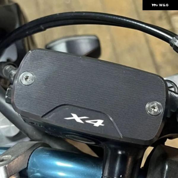 オートバイ バイク アクセサリー フロントブレーキフルード リザーバー タンクキャップ カバー ホンダ X4 1998-06 カスタムパーツ アクセサリー 交換用部品Protective parts:Braking system prote...