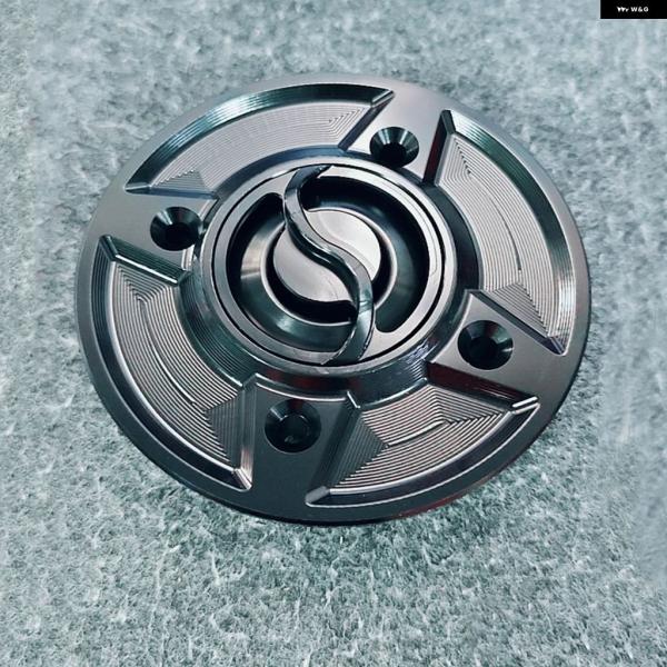 カワサキ NINJA 650 400 Z400 Z650 Z900 Z800 Z900RS / VERSYS-X 300 ZX-6R CNCアルミ燃料タンクガスキャップカバー キーレス カスタム パーツ アクセサリーModel Name:Z...