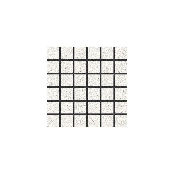 水まわり床に適した汎用的なモザイクタイルです。耐凍害｜BI［磁器質］｜施釉｜裏あし形状＝あり状｜■スペック■商品名：プレイン50形状名：50mm角紙張り目地共寸法：300×300mm実寸法：46.5×46.5mm厚さ：7.0mm厚あたり枚数...