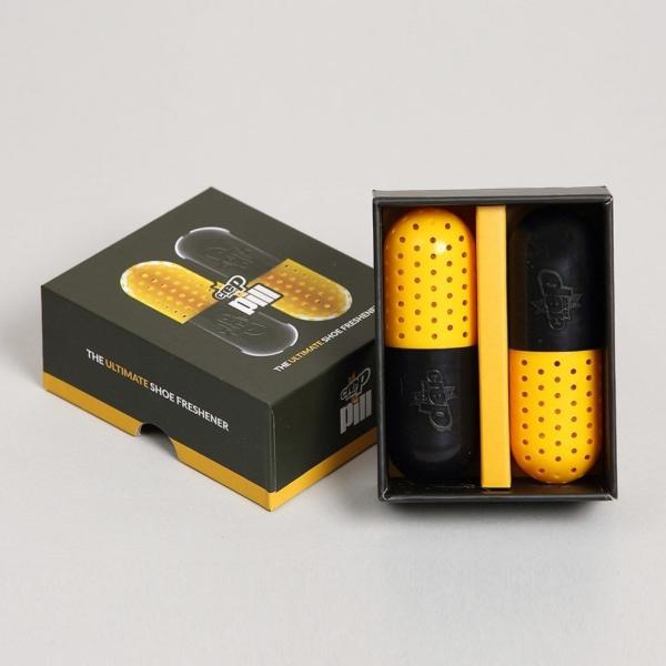 商品説明※2012年にイギリス・ロンドンにて設立され、シューケアブランドとして全世界を席巻している【crep protect】。 世界の著名なスニーカーショップはもとより、スニーカーフリークやコレクターなど多くのマニアを虜にしているシューズ...