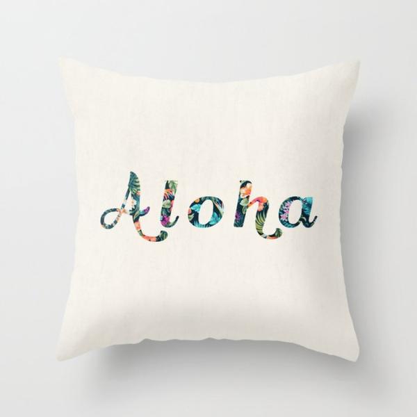 Society6(ソサエティシックス)のデザイナーズ「クッションカバー」です。 世界中のアーティストデザインのおしゃれなクッションカバーが、 あなたの家のどの部屋にもぴったりのアクセントとなるでしょう。 デザイン豊富な品揃えをお楽しみ下さい...