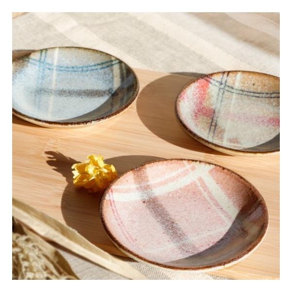 ラシャチェック　略して“Rache-ラチェ-”ラシャはポルトガル語では厚手の毛織物の意味を表します。ラシャ生地のようなあたたかさと、チェック柄の可愛らしさを兼ねそろえた商品です。Sプレートは副菜に薬味、タレなどちょこっと盛りたいときに便利な...