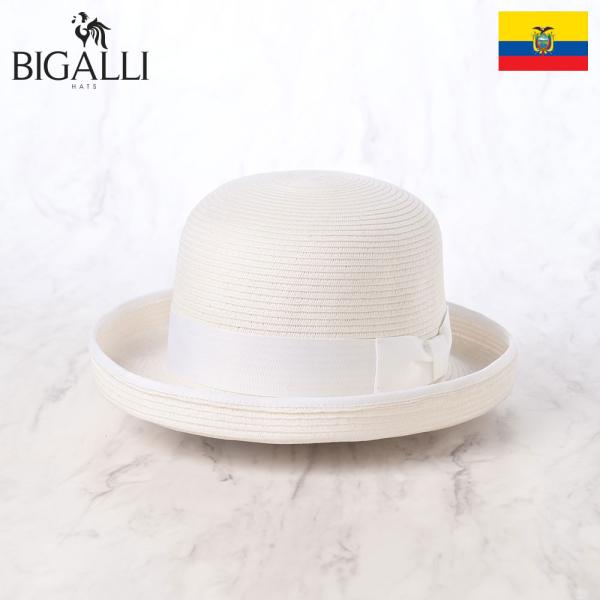 カラー：ホワイトリボンブランド：BIGALLI（ビガリ）／エクアドル素材：分類外繊維（ペーパー）100％つばの広さ：約4.5〜5.5cm重さ：約200gエクアドル製 ストローハット着用シーズン：春〜夏※サイズ調整テープ（長さ30cm）が1個...