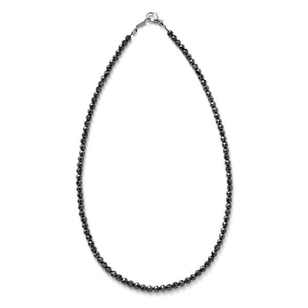 その煌めきの力を感じる。「コラントッテ ネックレス LUCE」からシリーズ最高の磁力スペックモデルが登場。 48面体鏡面加工を施した、立体的な光の輝きと磁気のパワーで、毎日に魅力をプラスします。●磁石粒タイプの磁気ネックレス「ネックレス L...