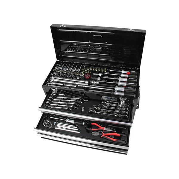 入組点数は充実の133点、厳選したこだわりのツールをセットしました。各種メンテナンス作業。収納力+剛性のあるツールチェストを採用しました。ケースカラーは、ブラックです。