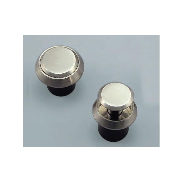 ●つまみを押し込むとフラットな外観になり、扉をスマートに演出します。また、扉からの突起物が少なく安全です。●適合扉厚　20〜43 mm