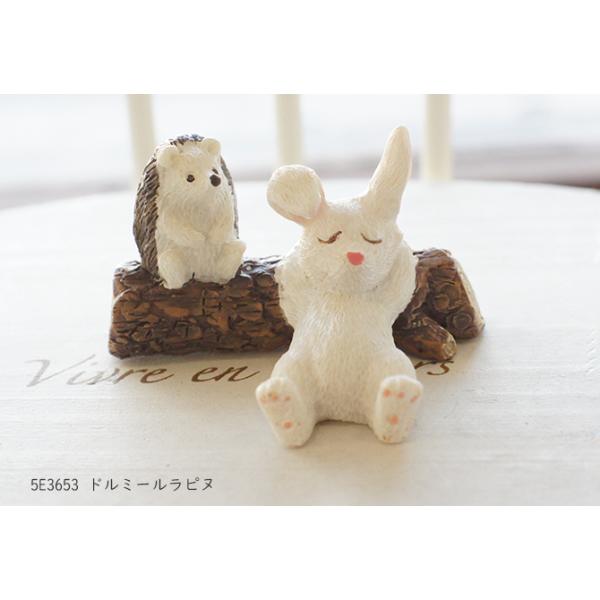 ガーデンオーナメント ガーデンマスコットオブジェ ガーデニング 雑貨 友膳商品名：　ドルミールラピヌ　5E3653サイズ：W60×L45×H38mm材質：レジン●塗装の剥がれや色ムラがあり色味や仕上がりに個体差があります●画面上の色は、OS...