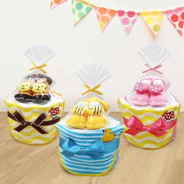 【ケーキアイテム詳細】■おむつは、パンパースとメリーズからお選びいただけます。（テープタイプ）　新生児サイズの場合： 14枚　Sサイズの場合： 12枚　Mサイズの場合： 10枚■ベビーソックス（サイズ：約0〜12ヶ月）■スタイ（sassy／...