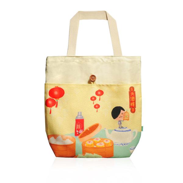 ポケットあり、ファスナーあり / サイズ：38 x 37 x 13cm  / 材質：コットンキャンバス