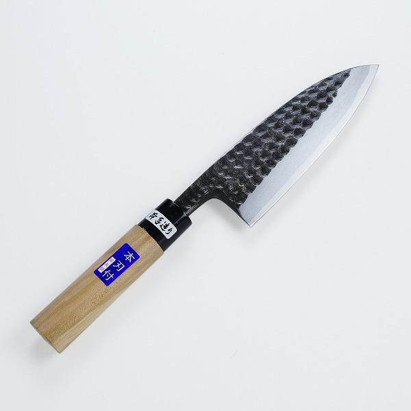 製品仕様■サイズ ：全長約300mm刃部 刃渡り約150mm 刃幅約50mm(刃元) 刃厚約7.2mm柄部 長さ約122mm 幅約28mm(最大) 厚み約23mm■重量 ：約260g■材質 ：刃部 切刃：白紙2号、地金：軟鉄柄部 桜口輪 プ...