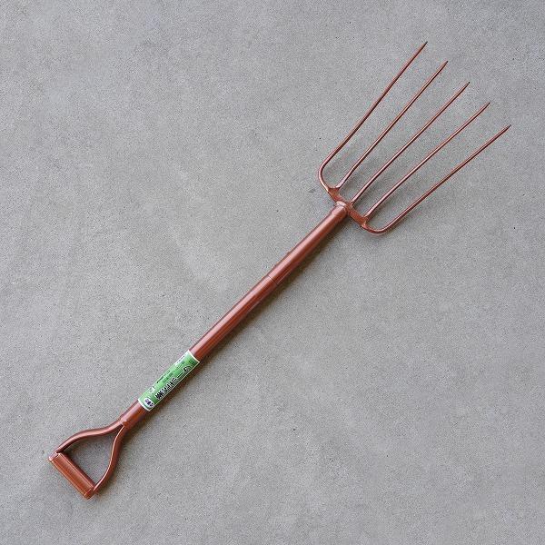 製品仕様■サイズ：全長 約1,100mm、刃巾 約220mm、刃長 約330mm(実寸ですので誤差はご容赦ください)■重量：約1,460g■特徴　軽量アルミ柄フォーク『楽だホーク』新登場！　驚異の「軽さ」で働く人を応援します！　超軽量アルミ...