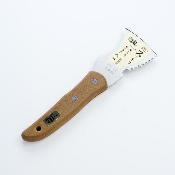 小型で携帯に便利！素早くスッキリ泥を落とせます。4つの形状が1つになり、各部位にフィットして頑固な汚れを根こそぎ除去！巻き草も切り取れるギザ刃付き！※全長：約195mm※栄養土耕耘後圃場内での土落とし作業をお薦めいたします。