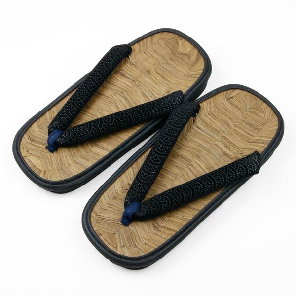 製品仕様■サイズ：全長8.5寸(26.0cm) 幅約10.5cm 厚み約3.0cm■重量：約515g(両足)■材質：竹皮、ポリウレタン、タイヤゴム■カラー：鼻緒 紺■製造：日本製■訳アリ理由：長期在庫品■特徴：山形県・寒河江の職人が一つひと...