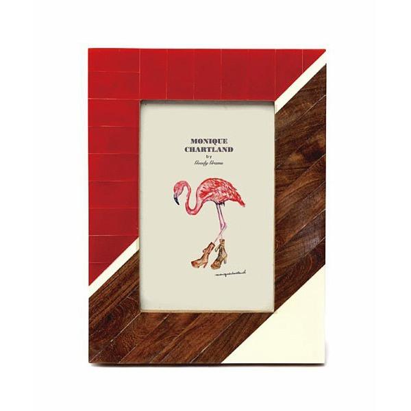 ビンテージのオールを思わせるウッドとその上にペイントされたカラーがモダンなデザインのフレーム！ベースに高級素材で知られる「SHEESHAM WOOD（紫檀）」をふんだんに使用しており、インテリアのアクセントにもなります。サイズ：W158×D...