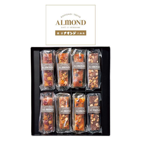 ドライフルーツやナッツでデコレーションした見た目にも華やかな４種類のスティック型のケーキです。