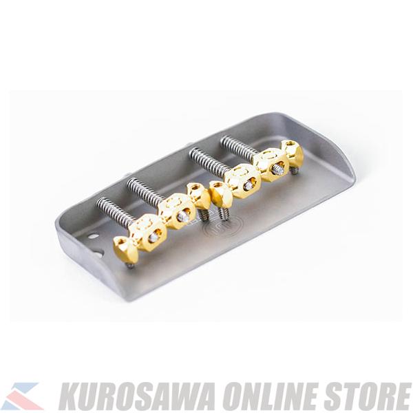 職人の手で設計され、最高品質・非腐食性の素材を用いて機械加工を施しています。