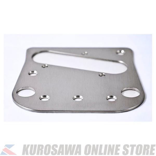 職人の手で設計され、最高品質・非腐食性の素材を用いて機械加工を施しています。