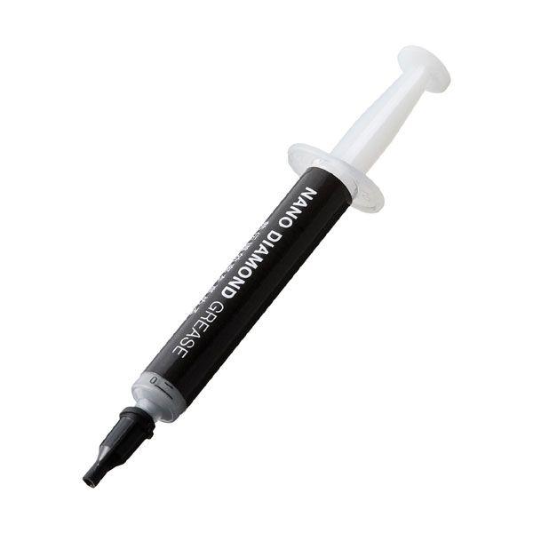 ●CPUとヒートシンクなどの間に塗り、熱伝導の効率を高めます。●ナノダイヤモンドパウダー配合です。●非常に低い熱抵抗のため、優れた熱性能となっています。●扱いやすい注射器タイプです。※導電性は非常に少ないですが、リード線・回路・端子間などに...