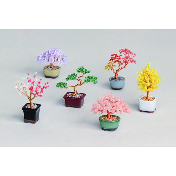 【セット内容】ビーズ、ワイヤー、粘土、砂利、鉢、説明書【サイズ】タテ約6.5〜9.5cm×ヨコ約5〜7.5cm【素材】ガラス、真鍮（または銅）、油粘土、石、陶器日本製【注意事項】※お使いのPCモニター、スマートフォンの機種によって、実際の色...