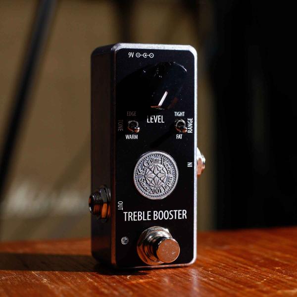 待望の再生産！一時生産完了となりましたが、この度復活！60年代に登場した伝統的なブリティッシュ・ギターサウンド。その要となる「トレブルブースター」を現代的な解釈で再定義したコンパクト・ペダル。基本回路はシリコントランジスタ一石による王道のス...