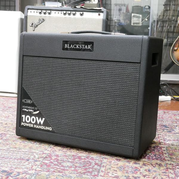 St. James 112 は、他にはないユニークなキャビネットです。軽量でありながらパワフルで、Blackstarのためだけに設計された 12インチ Celestion G12Z Zephyr ?出?スピーカー を搭載し、最?100Wの出...