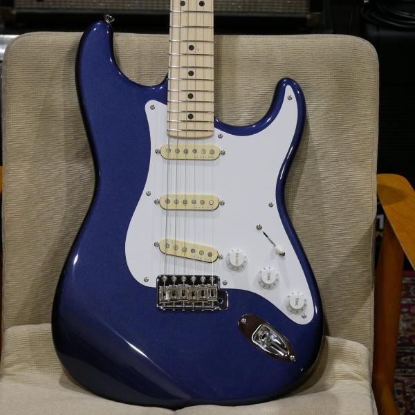 クルーズのギターラインナップの中でも不動の人気を誇るSEC。EC最新スペックを踏襲したSEC2025が登場しました。※ご購入でEC本人が使用している事でも知られているErnieBall Classic Jacquard Guitar Str...