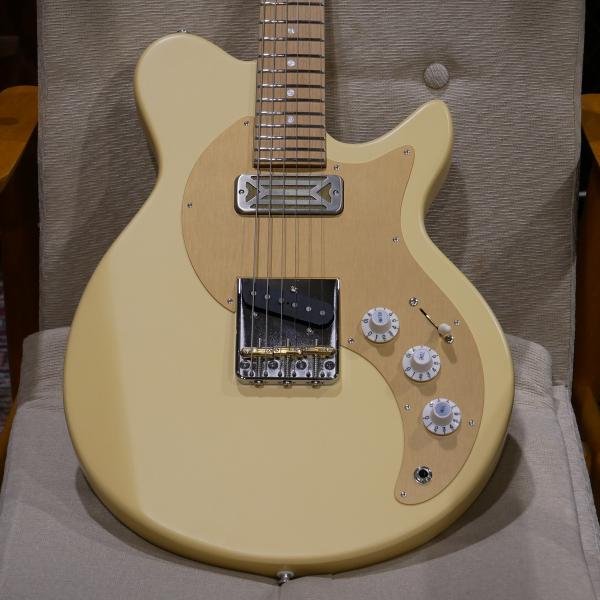 Eastman ソリッドボディーシリーズ“Fullertone” SC‘52が日本初入荷しました。2025 NAMM SHOWで発表されたニューモデルで、この価格帯の中では、かなり革新的な構造と鳴りを持つギターです。<Spec>...