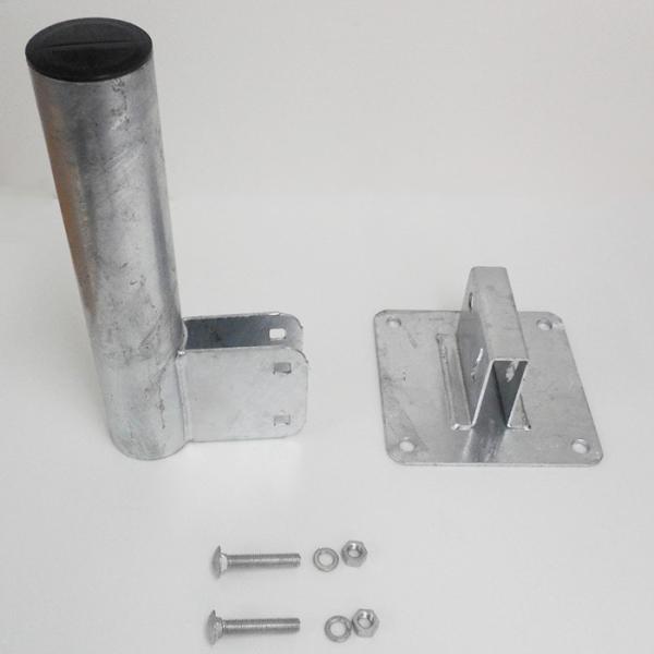 【置き配非対応】事故防止、安全の確認や、防犯などに。カーブミラー用 壁面金具。取付け面が傾斜でも問題なく設置できる勾配付き。■商品情報/材質：鉄　亜鉛メッキ仕上げ　重量約5.14kg　サイズ：プレート部分（壁面接触部分）200mm×200m...